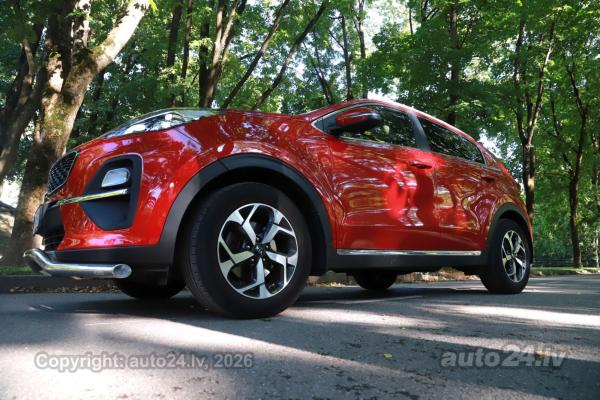 Red Kia Sportage 2021 in Tallinn, with an engine capacity of 1.60 L and mileage of 75 thousand km for 17900 €, photo 4 on AUTOMOTO.COM.LV