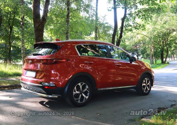 Red Kia Sportage 2021 in Tallinn, with an engine capacity of 1.60 L and mileage of 75 thousand km for 17900 €, photo 8 on AUTOMOTO.COM.LV