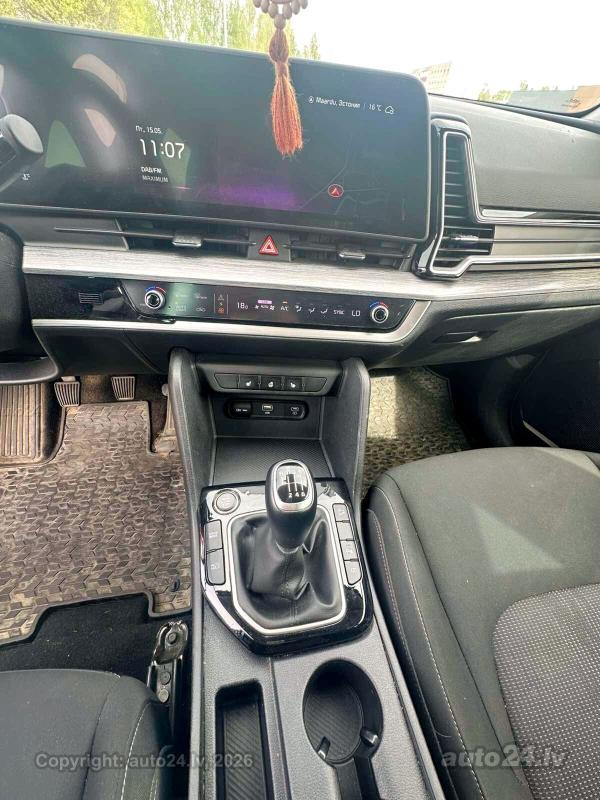 Sarkans Kia Sportage 2022 Tallina, ar dzinēja tilpumu 1.60 L un nobraukumu 58 tūkst. km par 20000 €, foto 5 vietnē AUTOMOTO.COM.LV