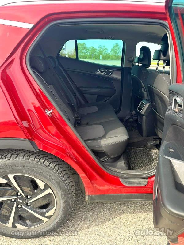 Sarkans Kia Sportage 2022 Tallina, ar dzinēja tilpumu 1.60 L un nobraukumu 58 tūkst. km par 20000 €, foto 6 vietnē AUTOMOTO.COM.LV