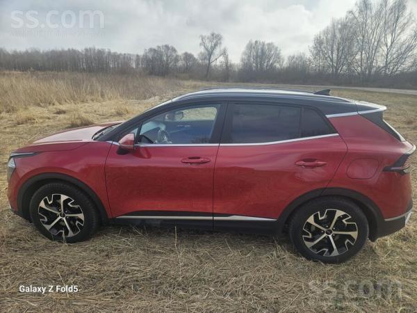 Red Kia Sportage 2022 in Riga, with an engine capacity of 1.60 L and mileage of 72 thousand km for 22500 €, photo 6 on AUTOMOTO.COM.LV