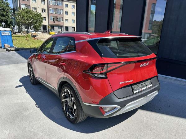 Red Kia Sportage 2022 in Kaunas, with an engine capacity of 1.60 L and mileage of 70 thousand km for 22800 €, photo 6 on AUTOMOTO.COM.LV