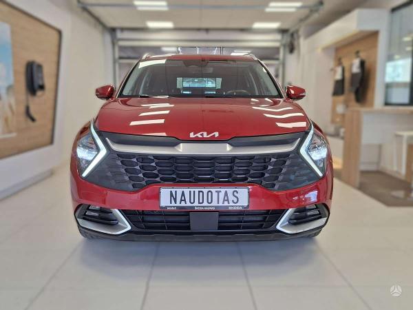 Red Kia Sportage 2023 in Kaunas, with an engine capacity of 1.60 L and mileage of 134 thousand km for 19000 €, photo 3 on AUTOMOTO.COM.LV