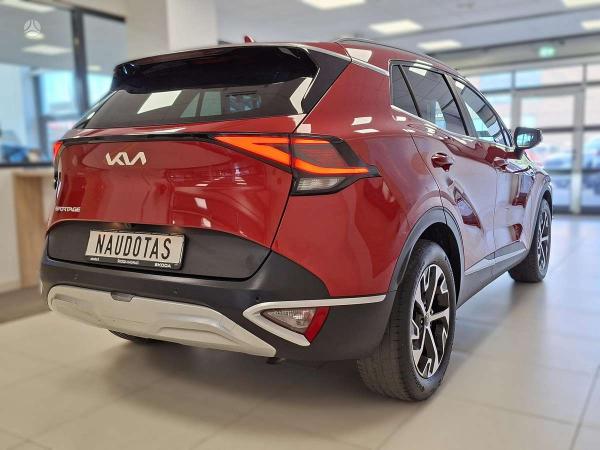 Red Kia Sportage 2023 in Kaunas, with an engine capacity of 1.60 L and mileage of 134 thousand km for 19000 €, photo 5 on AUTOMOTO.COM.LV