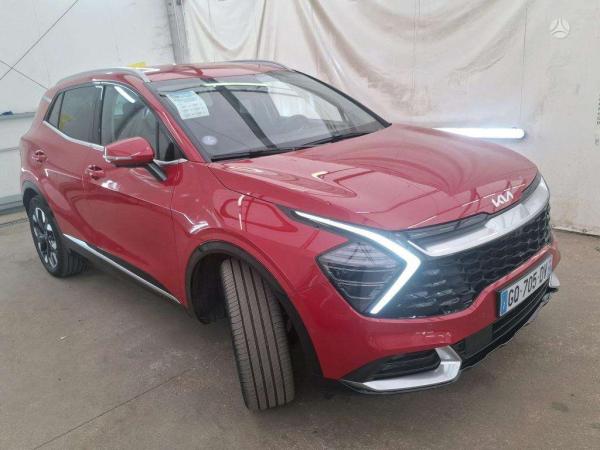 Red Kia Sportage 2023 in Vilnius, with an engine capacity of 1.60 L and mileage of 177 thousand km for 20990 €, photo 3 on AUTOMOTO.COM.LV