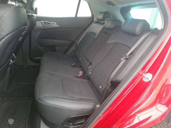 Red Kia Sportage 2023 in Vilnius, with an engine capacity of 1.60 L and mileage of 177 thousand km for 20990 €, photo 7 on AUTOMOTO.COM.LV