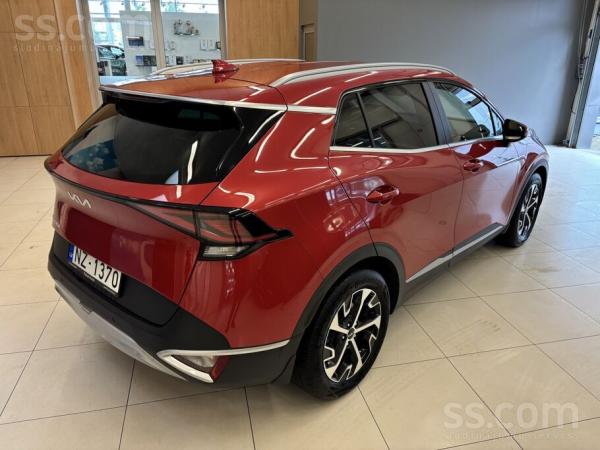 Красный Киа Sportage 2024 в Рига, объемом двигателя 1.50 л и пробегом 35 тыс. км за 23900 €, фото 4 на AUTOMOTO.COM.LV