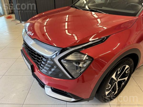 Красный Киа Sportage 2024 в Рига, объемом двигателя 1.50 л и пробегом 35 тыс. км за 23900 €, фото 6 на AUTOMOTO.COM.LV