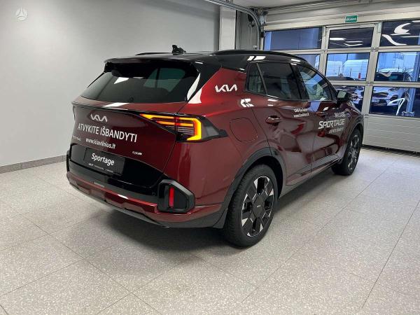 Sarkans Kia Sportage 2025 Viļņa, ar dzinēja tilpumu 1.60 L un nobraukumu 6 tūkst. km par 41990 €, foto 2 vietnē AUTOMOTO.COM.LV