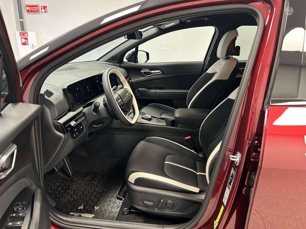 Sarkans Kia Sportage 2025 Viļņa, ar dzinēja tilpumu 1.60 L un nobraukumu 6 tūkst. km par 41990 €, foto 7 vietnē AUTOMOTO.COM.LV