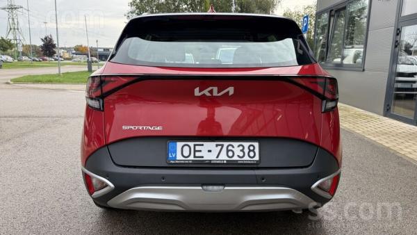 Red Kia Sportage 2025 in Riga, with an engine capacity of 1.60 L and mileage of 33 thousand km for 24900 €, photo 5 on AUTOMOTO.COM.LV