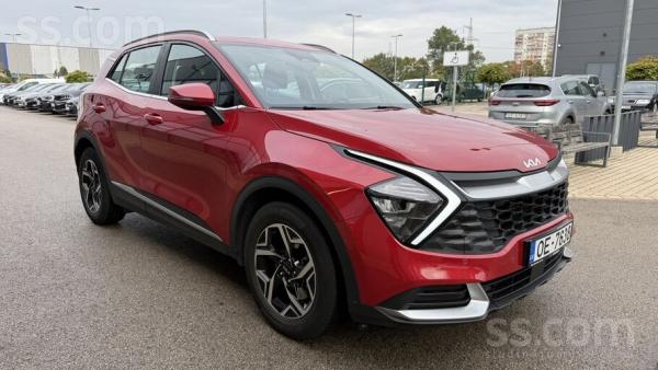 Red Kia Sportage 2025 in Riga, with an engine capacity of 1.60 L and mileage of 33 thousand km for 24900 €, photo 8 on AUTOMOTO.COM.LV