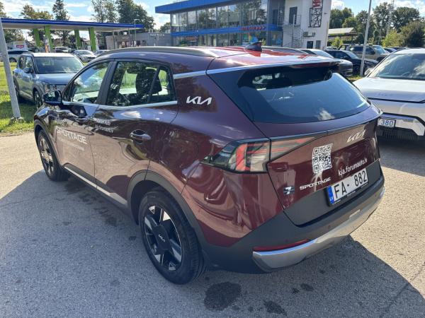 Red Kia Sportage 2026 in Riga, with an engine capacity of 1.60 L and mileage of 6 thousand km for 28900 €, photo 3 on AUTOMOTO.COM.LV