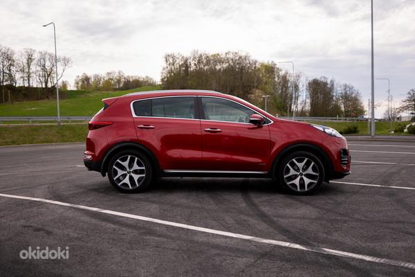 Red Kia Sportage 2016 in Tallinn, with an engine capacity of 1.60 L and mileage of 131 thousand km for 13999 €, photo 2 on AUTOMOTO.COM.LV