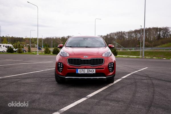 Red Kia Sportage 2016 in Tallinn, with an engine capacity of 1.60 L and mileage of 131 thousand km for 13999 €, photo 8 on AUTOMOTO.COM.LV