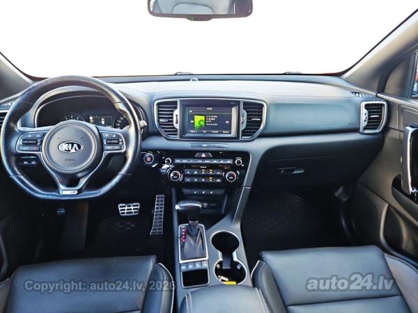 Красный Киа Sportage 2016 в Таллин, объемом двигателя 1.60 л и пробегом 150 тыс. км за 12990 €, фото 8 на AUTOMOTO.COM.LV