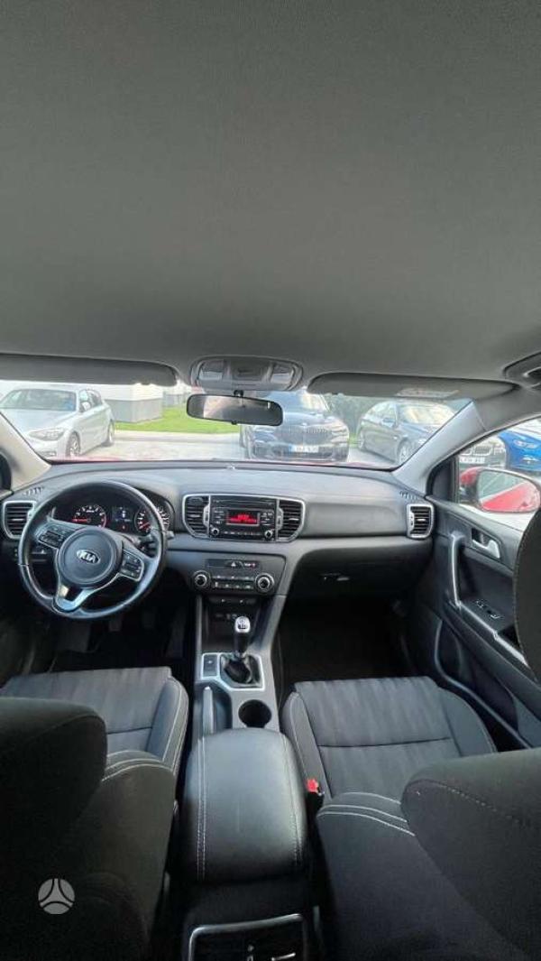 Kia Sportage 2017 Viļņa vietnē Sarkans Kia Sportage 2017 Viļņa, ar dzinēja tilpumu 1.59 L un nobraukumu 35 tūkst. km par 11999 €, foto 3 vietnē AUTOMOTO.COM.LV