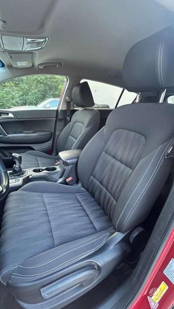Kia Sportage 2017 Viļņa vietnē Sarkans Kia Sportage 2017 Viļņa, ar dzinēja tilpumu 1.59 L un nobraukumu 35 tūkst. km par 11999 €, foto 11 vietnē AUTOMOTO.COM.LV