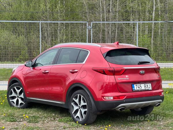 Red Kia Sportage 2018 in Tallinn, with an engine capacity of 2.00 L and mileage of 102 thousand km for 13699 €, photo 3 on AUTOMOTO.COM.LV