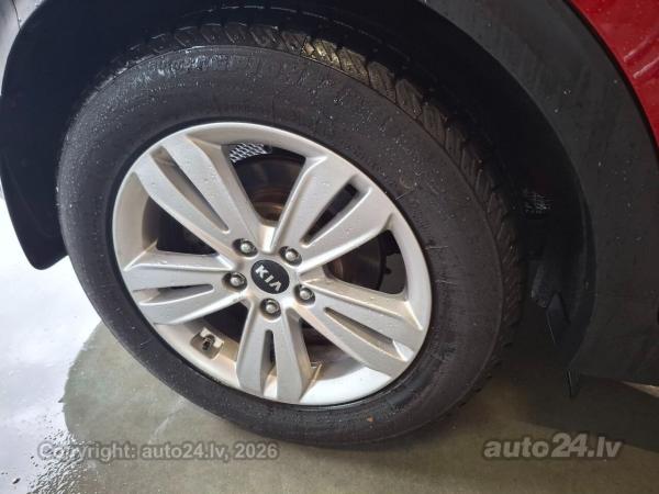 Красный Киа Sportage 2018 в Таллин, объемом двигателя 1.70 л и пробегом 23 тыс. км за 11900 €, фото 9 на AUTOMOTO.COM.LV