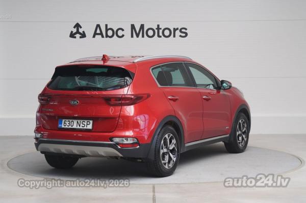 Red Kia Sportage 2020 in Tallinn, with an engine capacity of 1.60 L and mileage of 147 thousand km for 16390 €, photo 4 on AUTOMOTO.COM.LV
