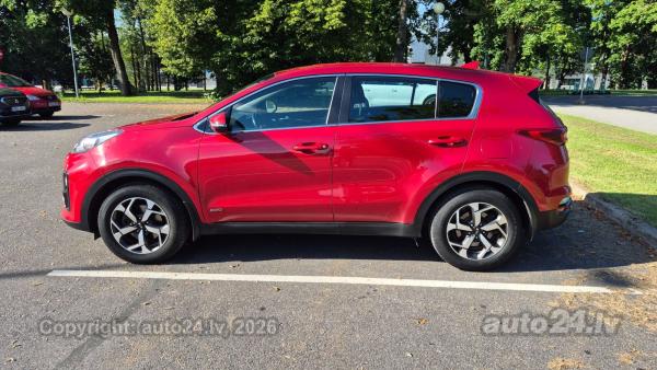 Red Kia Sportage 2020 in Johvi, with an engine capacity of 1.60 L and mileage of 148 thousand km for 16430 €, photo 5 on AUTOMOTO.COM.LV