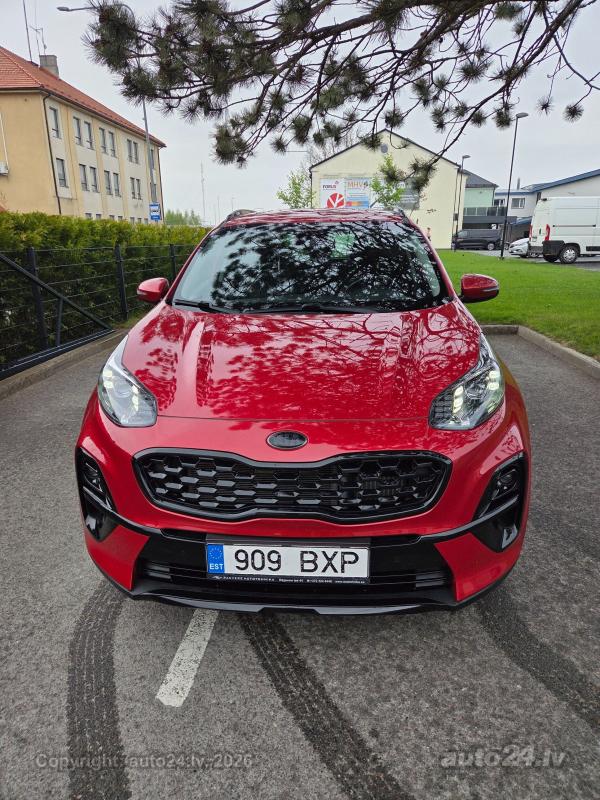 Красный Киа Sportage 2021 в Таллин, объемом двигателя 1.60 л и пробегом 82 тыс. км за 17500 €, фото 2 на AUTOMOTO.COM.LV