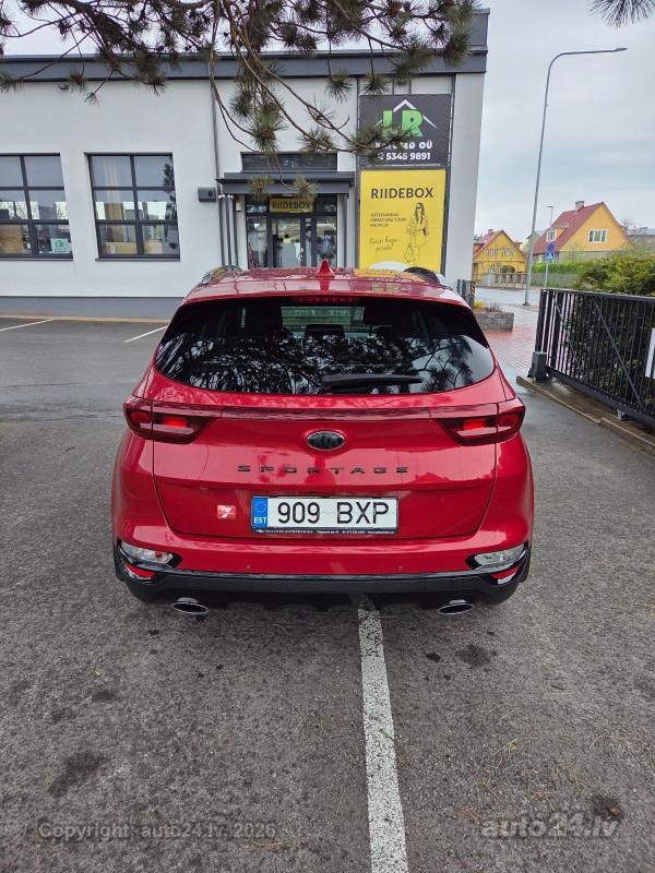 Красный Киа Sportage 2021 в Таллин, объемом двигателя 1.60 л и пробегом 82 тыс. км за 17500 €, фото 4 на AUTOMOTO.COM.LV