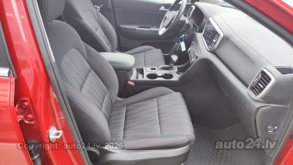 Red Kia Sportage 2021 in Tartu, with an engine capacity of 1.60 L and mileage of 75 thousand km for 16990 €, photo 8 on AUTOMOTO.COM.LV