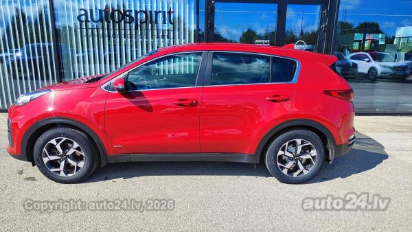 Красный Киа Sportage 2021 в Тарту, объемом двигателя 1.60 л и пробегом 82 тыс. км за 16490 €, фото 2 на AUTOMOTO.COM.LV