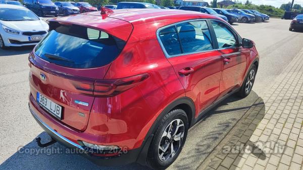 Красный Киа Sportage 2021 в Тарту, объемом двигателя 1.60 л и пробегом 82 тыс. км за 16490 €, фото 4 на AUTOMOTO.COM.LV