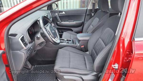 Red Kia Sportage 2021 in Tartu, with an engine capacity of 1.60 L and mileage of 78 thousand km for 16990 €, photo 9 on AUTOMOTO.COM.LV