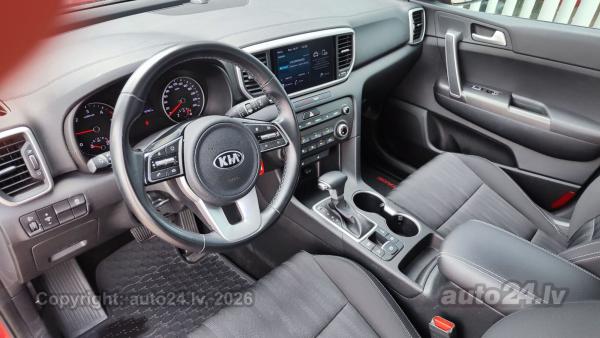 Red Kia Sportage 2021 in Tartu, with an engine capacity of 1.60 L and mileage of 78 thousand km for 16990 €, photo 10 on AUTOMOTO.COM.LV