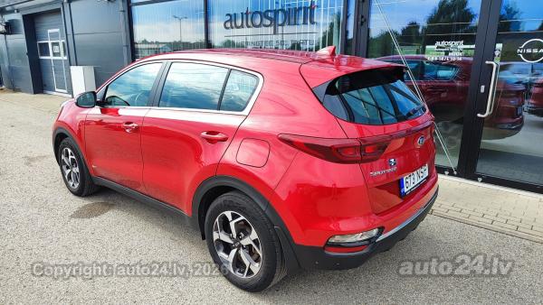 Красный Киа Sportage 2021 в Тарту, объемом двигателя 1.60 л и пробегом 51 тыс. км за 16990 €, фото 3 на AUTOMOTO.COM.LV