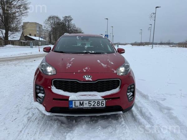 Red Kia Sportage 2018 in Riga, with an engine capacity of 2.00 L and mileage of 0 thousand km for 15800 €, photo 4 on AUTOMOTO.COM.LV