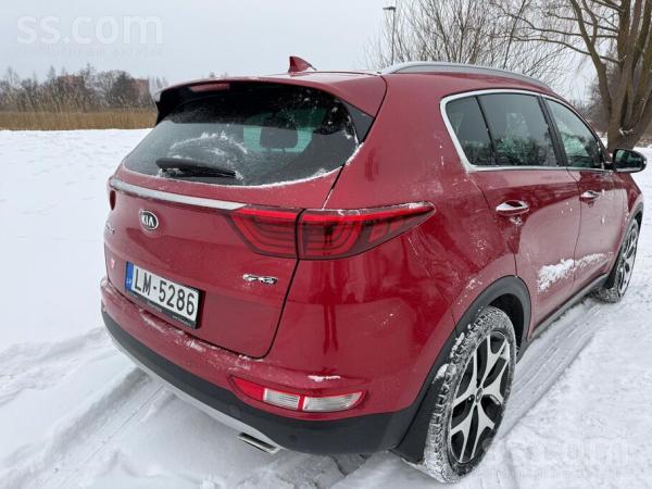 Red Kia Sportage 2018 in Riga, with an engine capacity of 2.00 L and mileage of 0 thousand km for 15800 €, photo 5 on AUTOMOTO.COM.LV