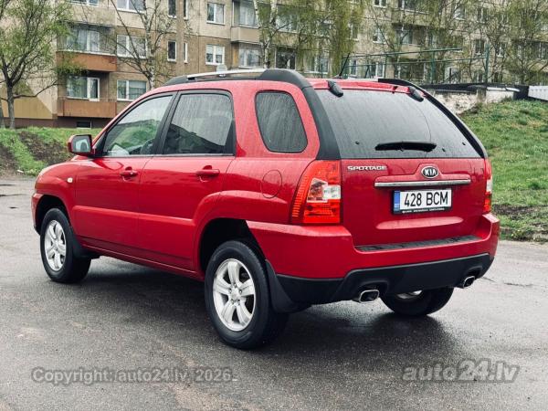 Sarkans Kia Sportage 2010 Tallina, ar dzinēja tilpumu 2.00 L un nobraukumu 166 tūkst. km par 3950 €, foto 2 vietnē AUTOMOTO.COM.LV