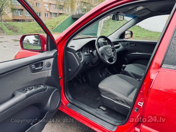 Sarkans Kia Sportage 2010 Tallina, ar dzinēja tilpumu 2.00 L un nobraukumu 166 tūkst. km par 3950 €, foto 7 vietnē AUTOMOTO.COM.LV