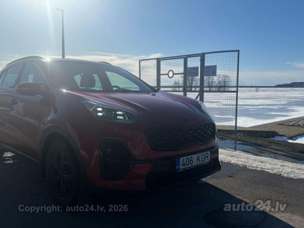 Red Kia Sportage 2021 in Tallinn, with an engine capacity of 1.60 L and mileage of 58 thousand km for 18000 €, photo 2 on AUTOMOTO.COM.LV