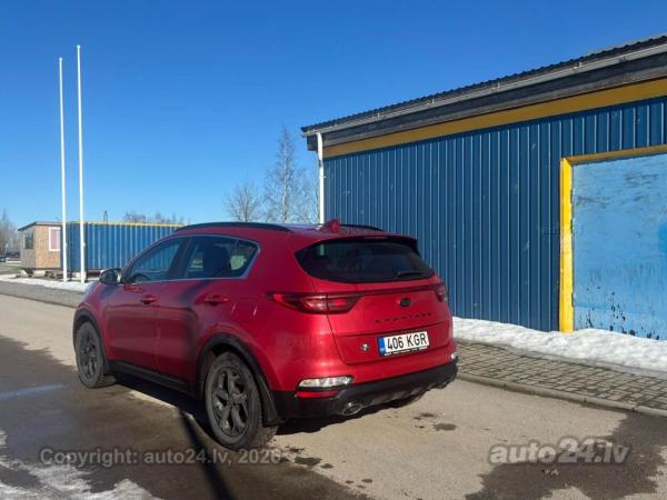 Red Kia Sportage 2021 in Tallinn, with an engine capacity of 1.60 L and mileage of 58 thousand km for 18000 €, photo 3 on AUTOMOTO.COM.LV