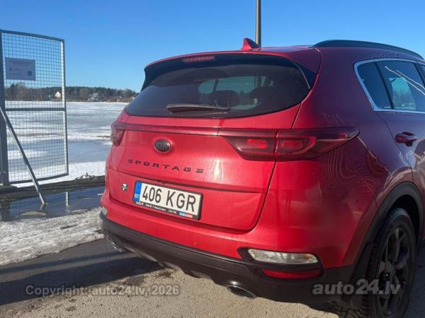 Red Kia Sportage 2021 in Tallinn, with an engine capacity of 1.60 L and mileage of 58 thousand km for 18000 €, photo 5 on AUTOMOTO.COM.LV