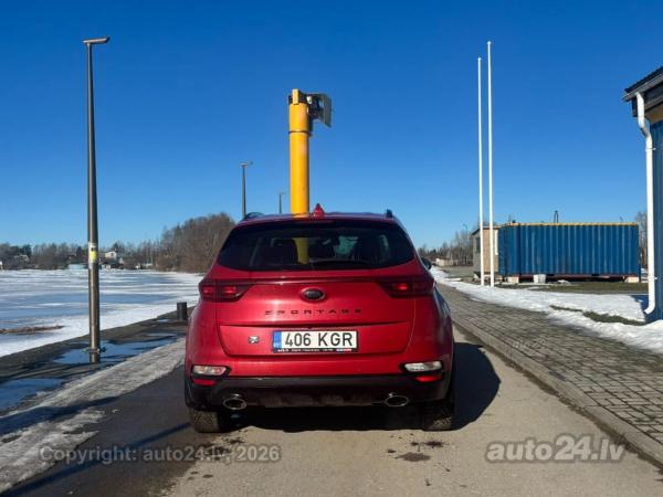 Red Kia Sportage 2021 in Tallinn, with an engine capacity of 1.60 L and mileage of 58 thousand km for 18000 €, photo 6 on AUTOMOTO.COM.LV