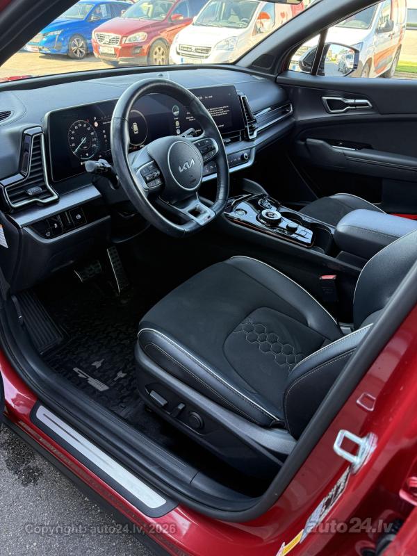 Sarkans Kia Sportage 2023 Veru, ar dzinēja tilpumu 1.60 L un nobraukumu 25 tūkst. km par 27900 €, foto 7 vietnē AUTOMOTO.COM.LV