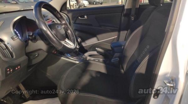 Киа Sportage 2012 в Таллин, объемом двигателя 1.70 л и пробегом 353 тыс. км за 2000 €, фото 3 на AUTOMOTO.COM.LV