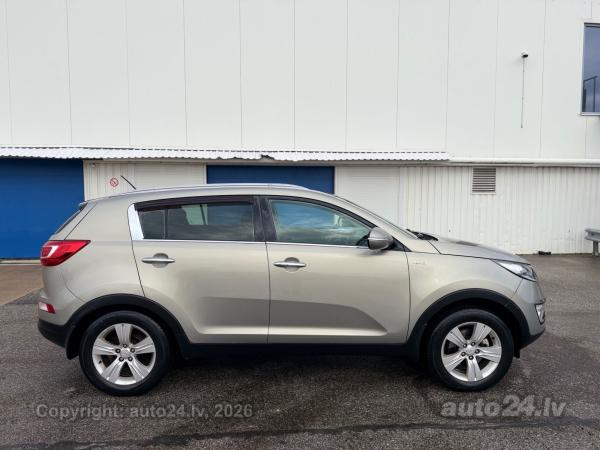 Kia Sportage 2013 Tallina, ar dzinēja tilpumu 2.00 L un nobraukumu 277 tūkst. km par 3999 €, foto 7 vietnē AUTOMOTO.COM.LV