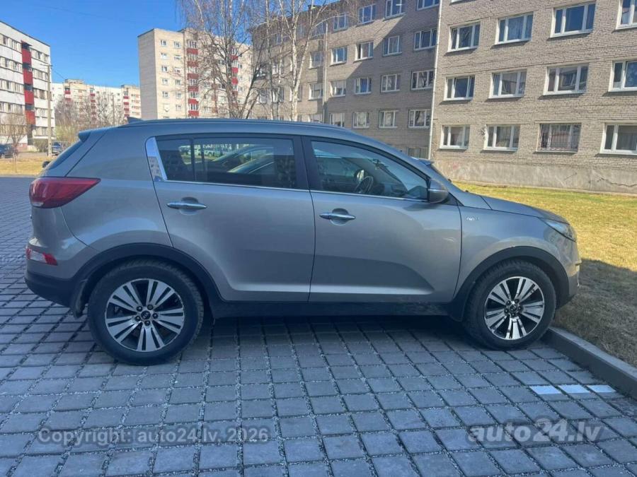 Kia Sportage 2014 Narva, ar dzinēja tilpumu 2.00 L un nobraukumu 220 tūkst. km par 6500 €, foto 4 vietnē AUTOMOTO.COM.LV
