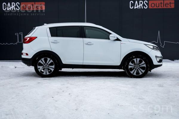 Balts Kia Sportage 2010 Rīga, ar dzinēja tilpumu 2.00 L un nobraukumu 249 tūkst. km par 7490 €, foto 4 vietnē AUTOMOTO.COM.LV