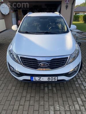 Balts Kia Sportage 2010 Rīga, ar dzinēja tilpumu 2.00 L un nobraukumu 198 tūkst. km par 7000 €, foto  vietnē AUTOMOTO.COM.LV