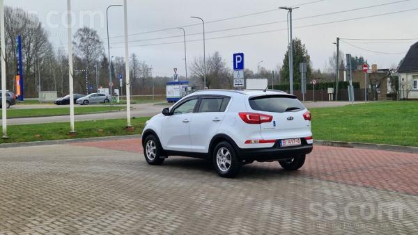 Белый Киа Sportage 2011 в Елгава, объемом двигателя 2.00 л и пробегом 243 тыс. км за 5450 €, фото 10 на AUTOMOTO.COM.LV