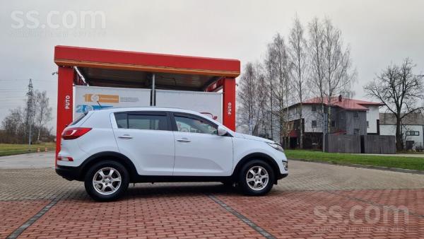 Balts Kia Sportage 2011 Jelgava, ar dzinēja tilpumu 2.00 L un nobraukumu 243 tūkst. km par 5450 €, foto 4 vietnē AUTOMOTO.COM.LV